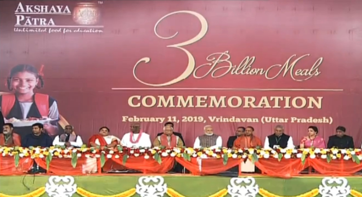 Under attack from 'civil society', Akshaya Patra receives a warm ...