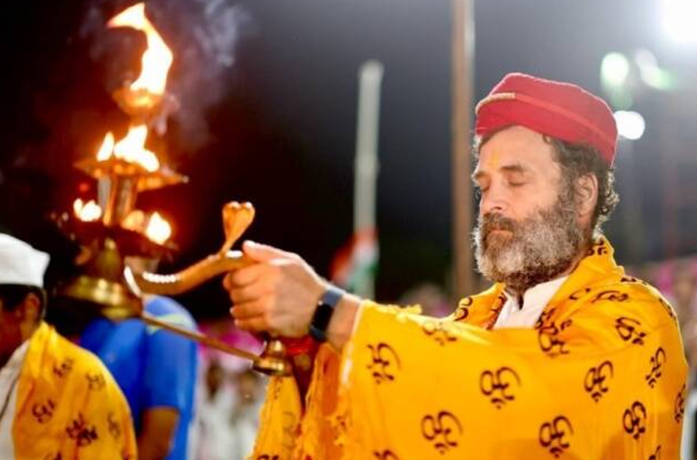 As Rahul Gandhi performs Aarti at Narmada river after stalling Narmada ...