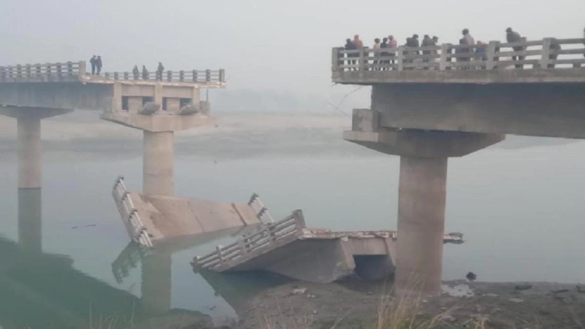 Newly constructed bridge collapses in Bihar's Begusarai