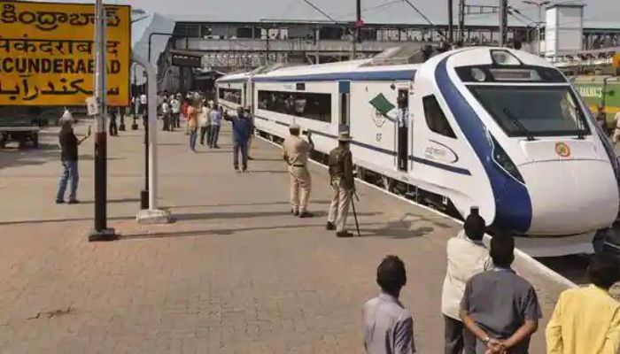 Telangana: Miscreants pelt stones at Vande Bharat Express train