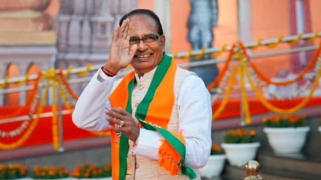 Shivraj Singh Chouhan starts to make good his promise of govt ...