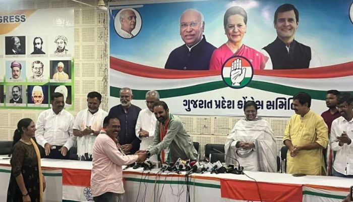 Gujarat: Congress welcomes its own workers as new joinees from AAP