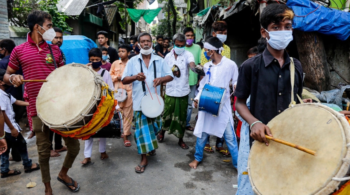 Continuous drum beating for Muharram is illegal: Calcutta HC