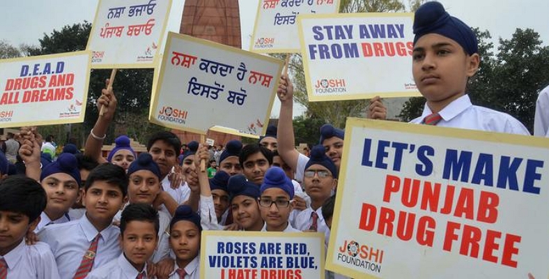 Punjab: Locals begin patrolling to stop drug smuggling, police warns action