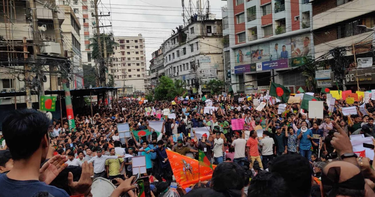 Bangladesh: Hindus come out in large numbers protesting against attacks ...