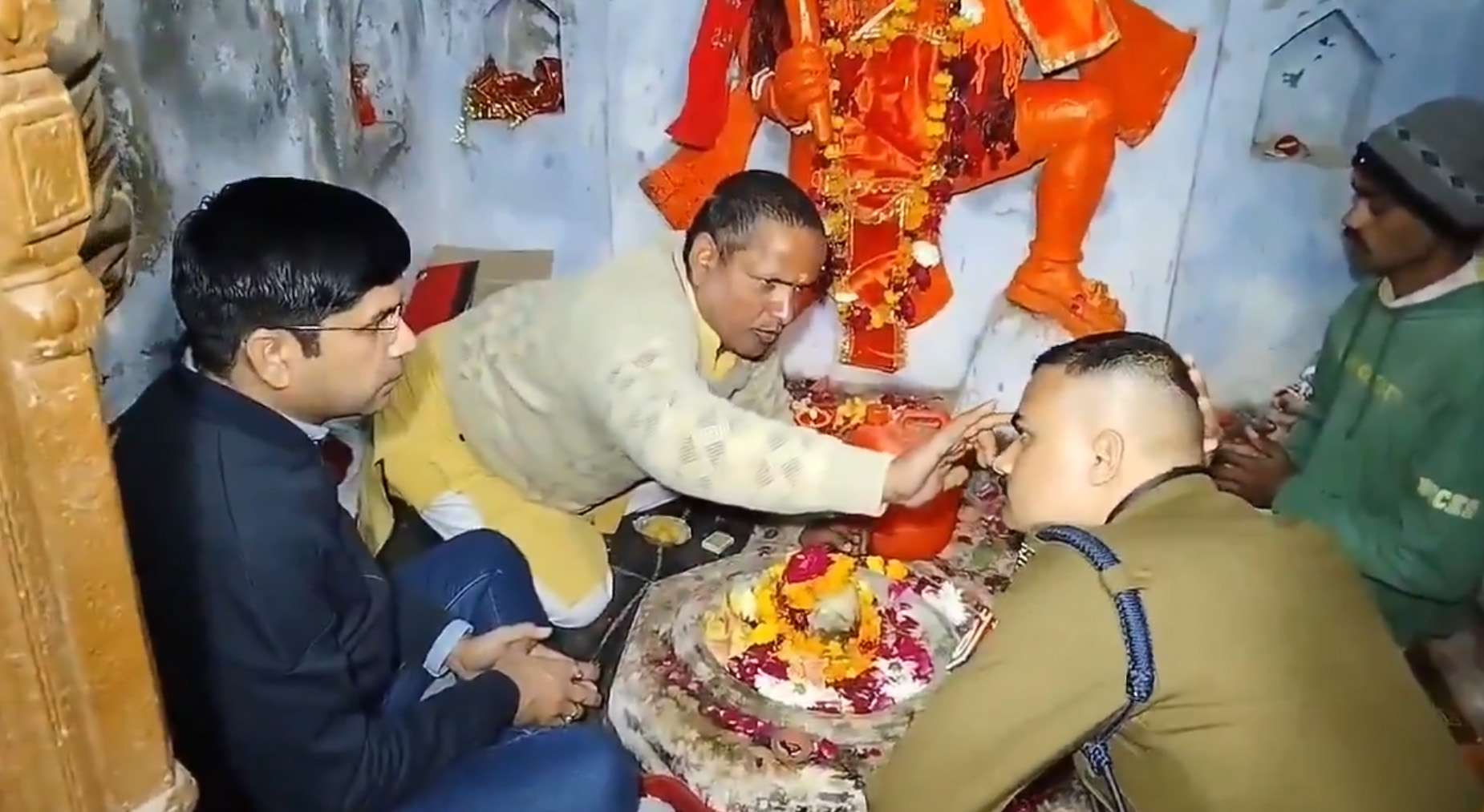 Sambhal: SP and DM offer prayers at newly discovered Shiv-Hanuman temple