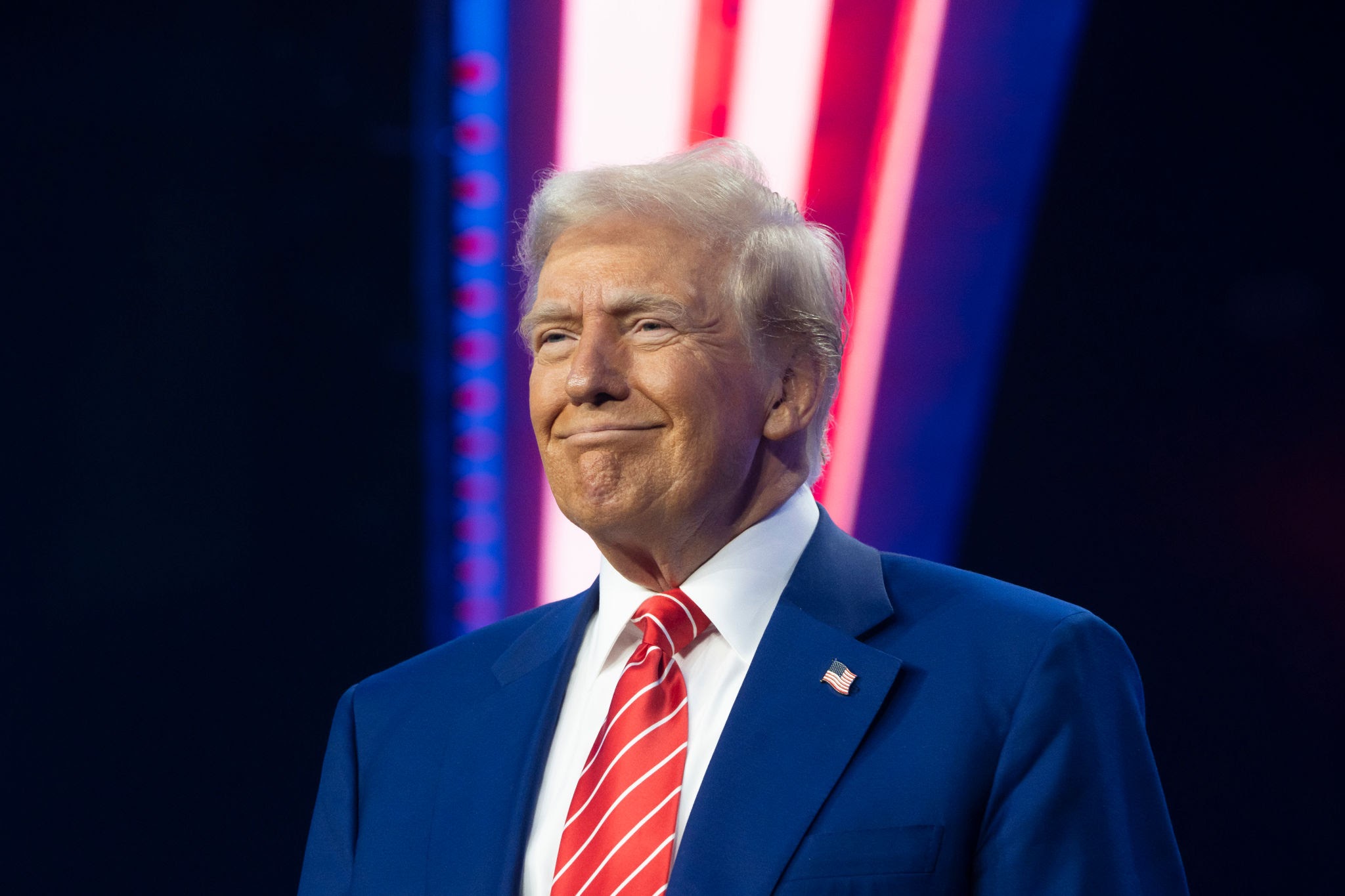 US President Donald Trump announces 100 per cent tariffs on movies made ...