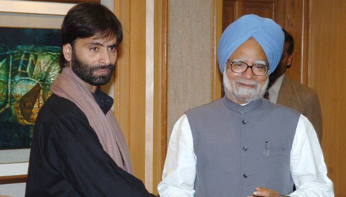 Manmohan Singh thanked me personally for meeting Hafiz Saeed in ...